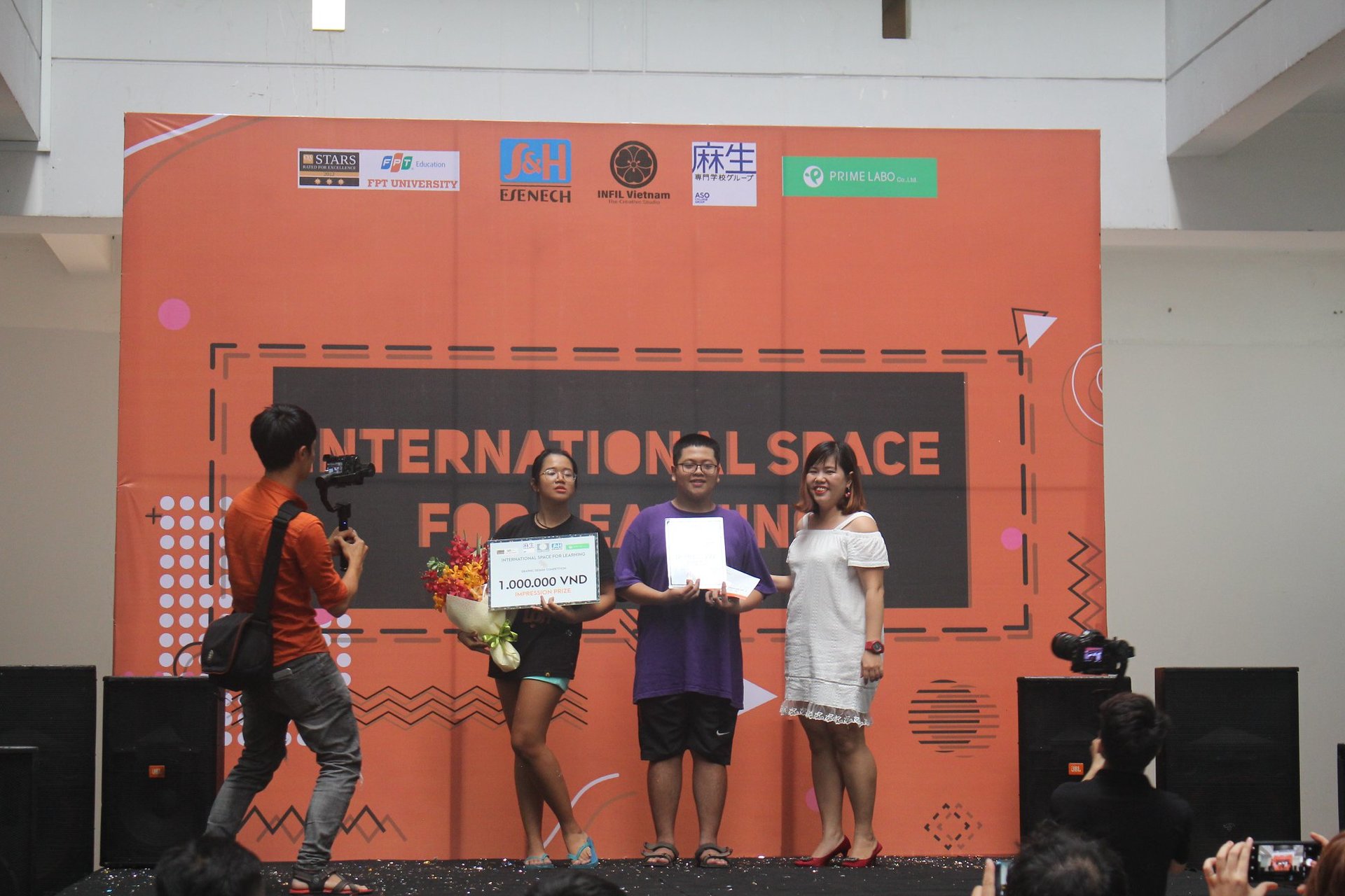 DH-FPT-Graphic-Design-100-3 | Trường Đại học FPT