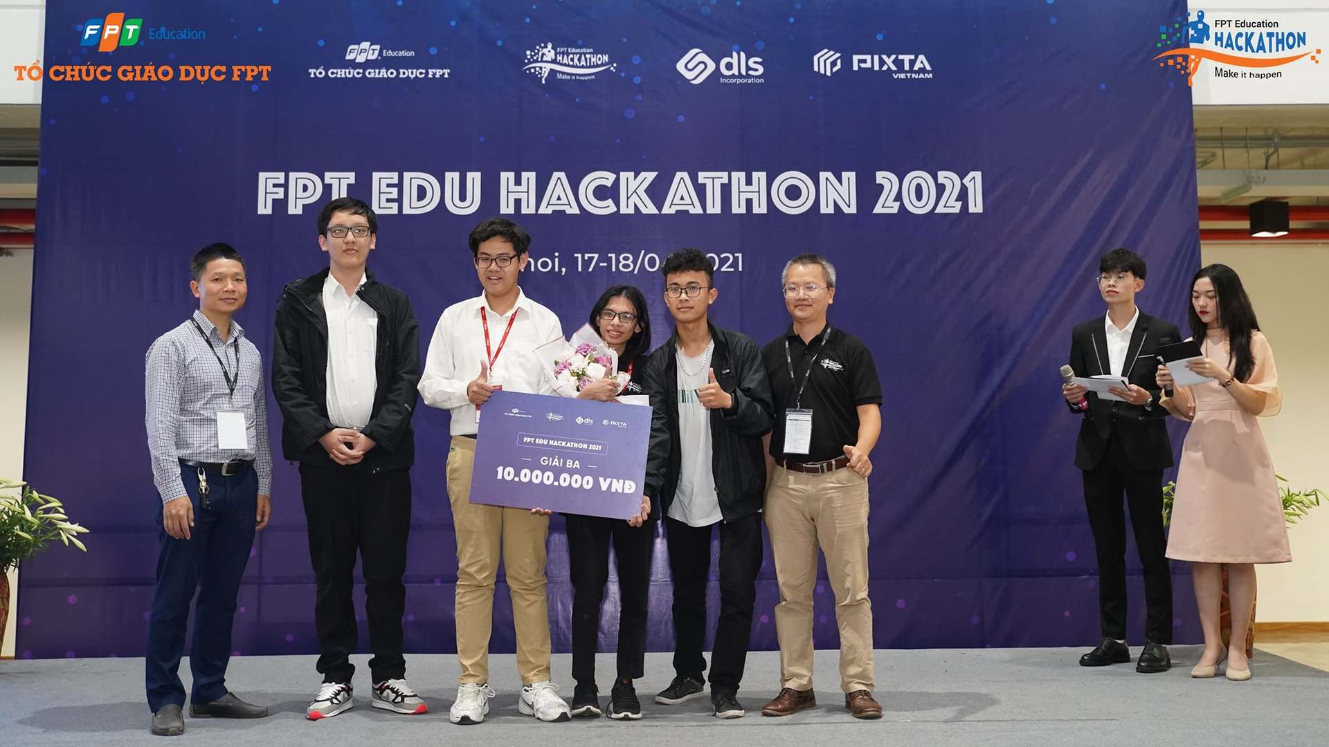 Quán quân FPT Edu Hackathon 2021 gọi tên DIMO ĐH FPT Hà Nội | Trường ...