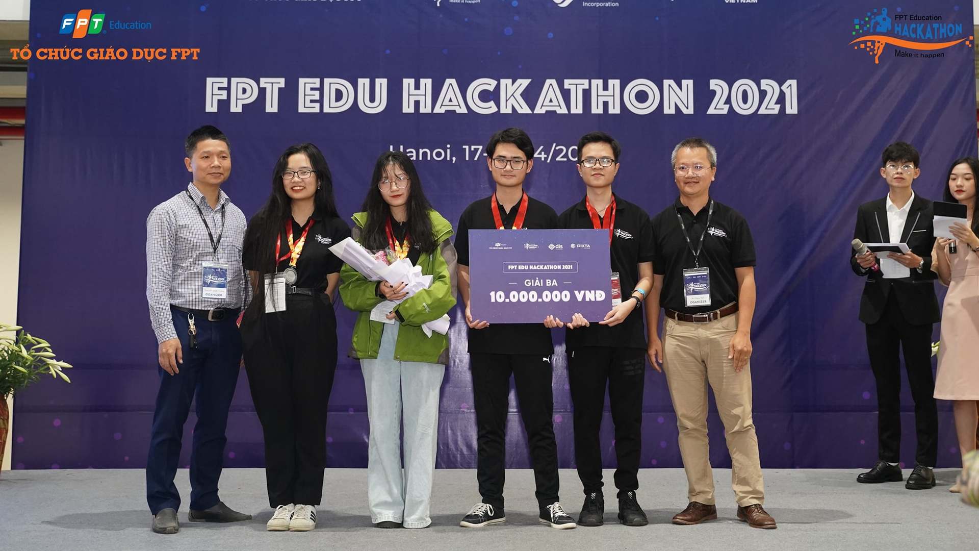 Quán quân FPT Edu Hackathon 2021 gọi tên DIMO ĐH FPT Hà Nội | Trường ...