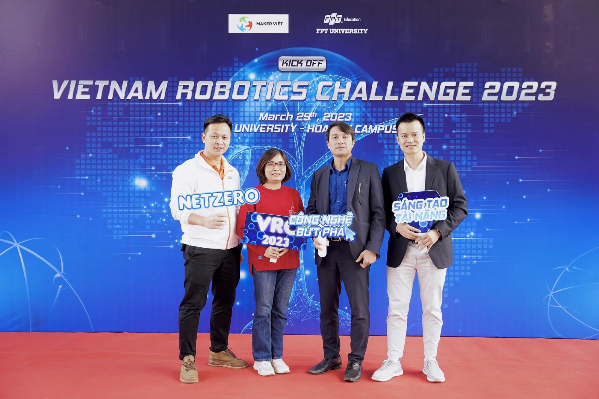 Đại học FPT phát động cuộc thi Vietnam Robotics Challenge 2023 cho học ...