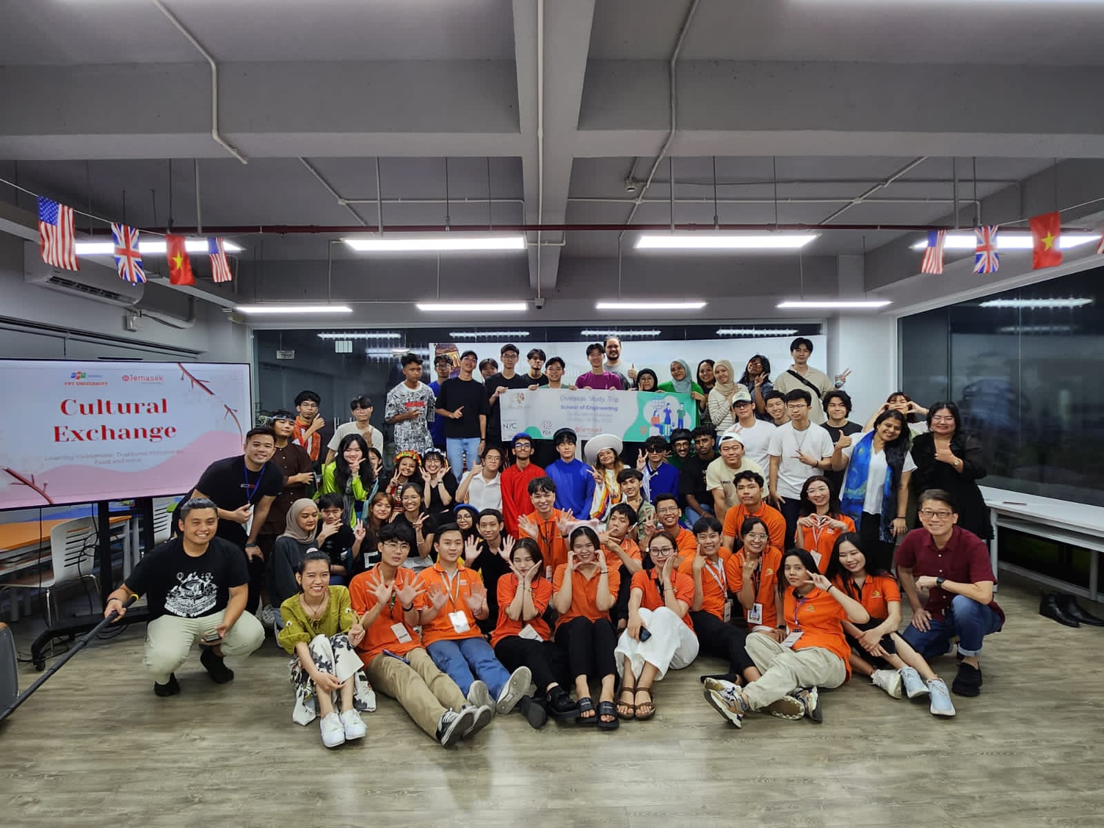 Hành trình P2A Program của các bạn sinh viên Singapore tại Đại học FPT | Trường Đại học FPT