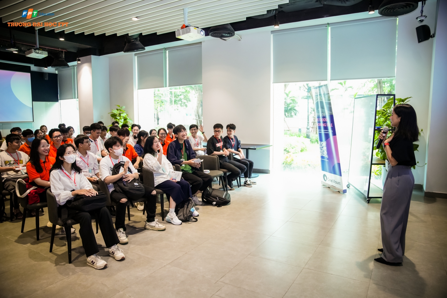 Hành trình khám phá tập đoàn One Mount của sinh viên ĐH FPT | Trường ...
