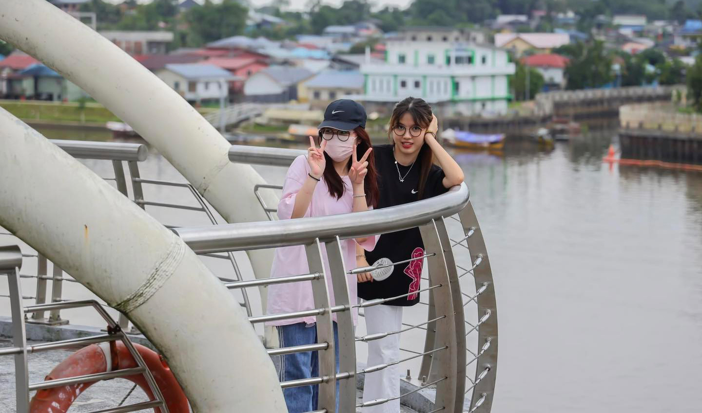 sinh vien dh fpt trai nghiem tai Unimas 8 - Trường Đại học FPT