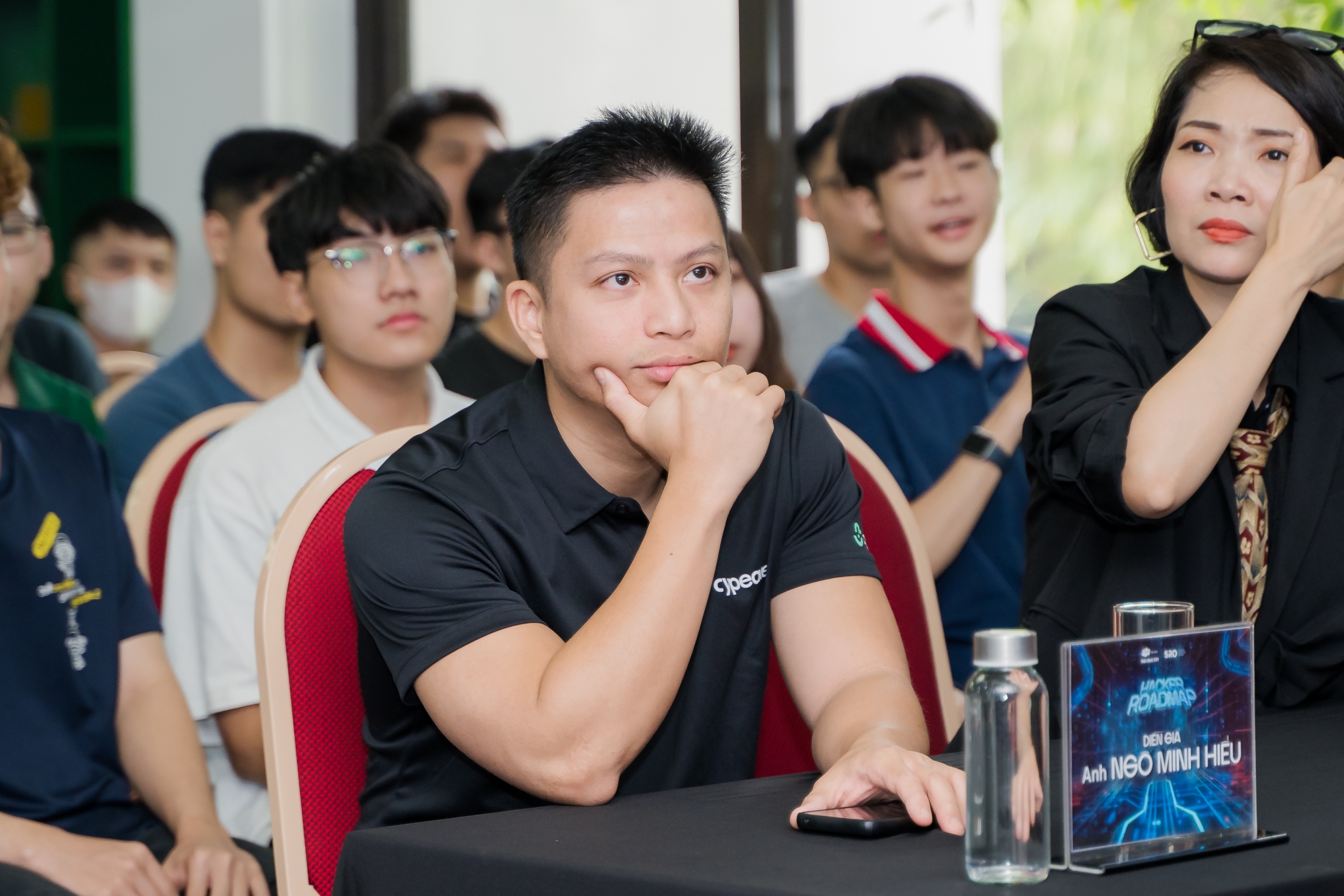 Hiếu PC truyền lửa tại Talkshow “Hacker Roadmap” - Đường đua của thế giới an ninh mạng | Trường ...